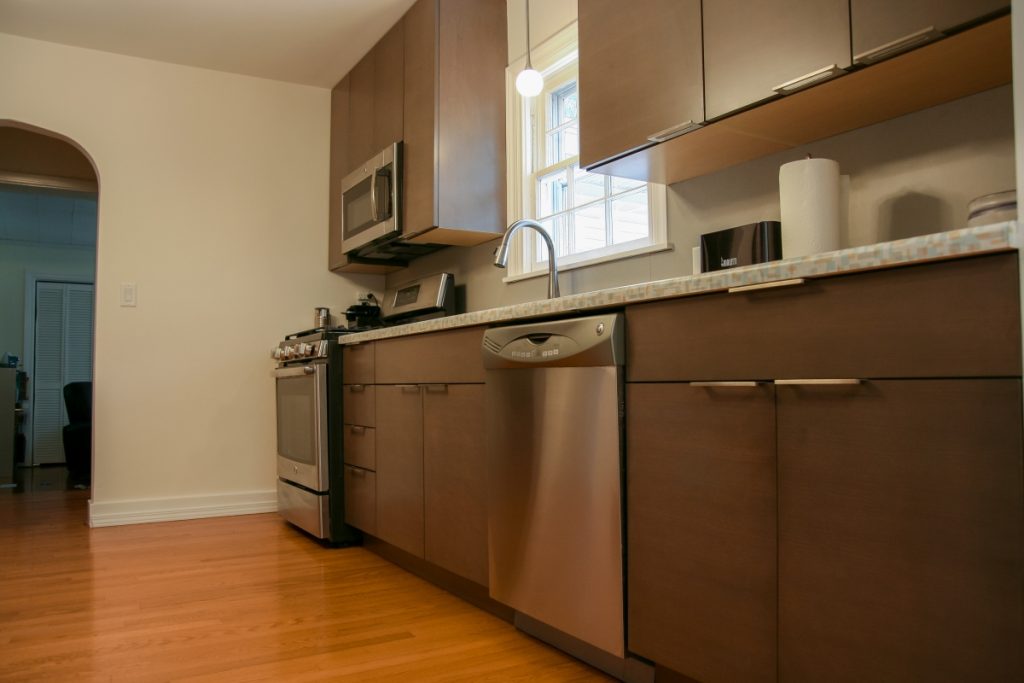 Contemporary Kitchens Gallery | DreamMaker Bath & Kitchen of ...